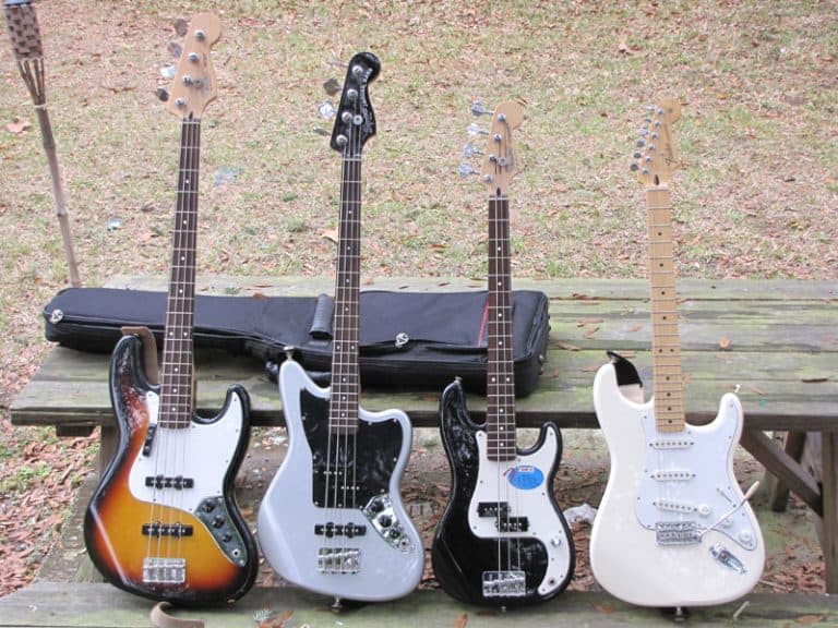 BEST Short Scale Bass Guitars - Guitar Space