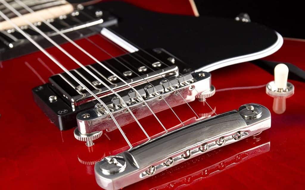 Gibson ES 339 Review: Is It the Right One For Your Style? - Guitar Space