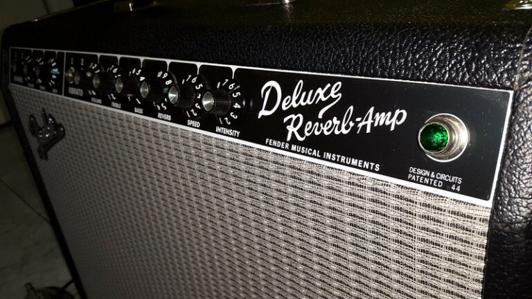 Fender Deluxe Reverb Reissue Review: An In-depth Look - Guitar Space