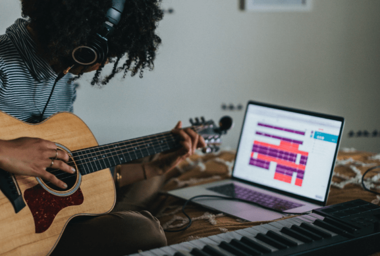 How to Find the Best Online Guitar Courses - Guitar Space