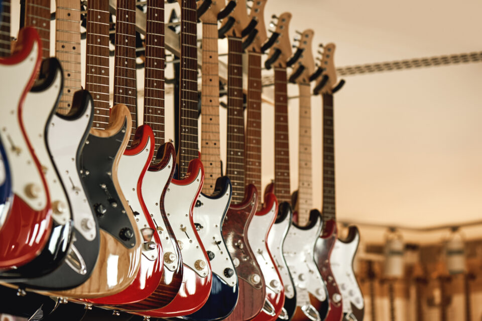 Best 7 String Guitar Kits: Which Suits Your Needs? - Guitar Space