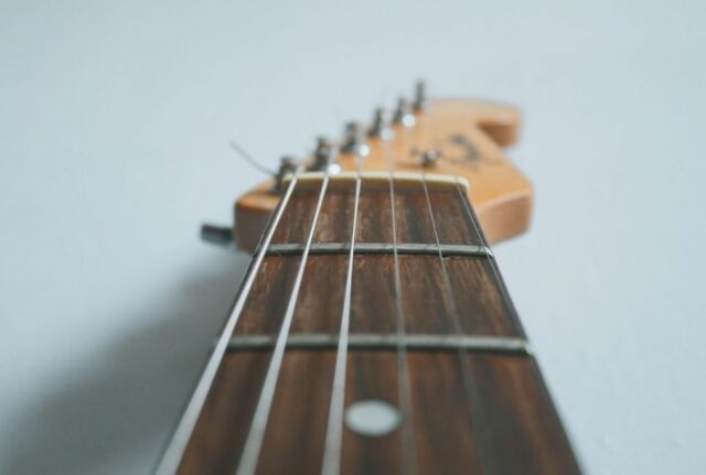 B Standard Guitar Tuning Guide - Guitar Space