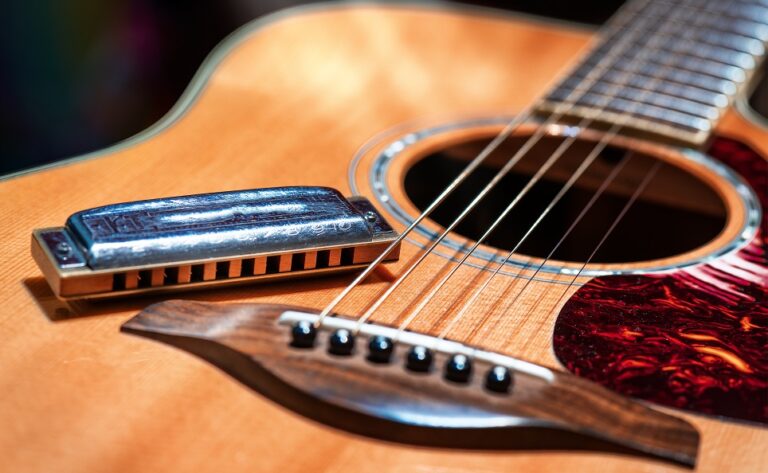 The History of the Acoustic Guitar
