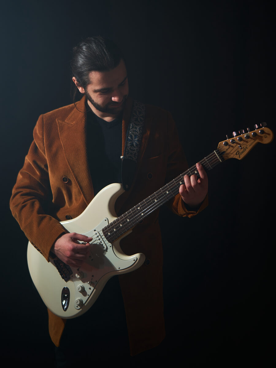 B Standard Guitar Tuning Guide - Guitar Space