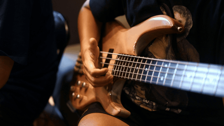 How to Mute Guitar Strings: Techniques for Clean Playing - Guitar Space